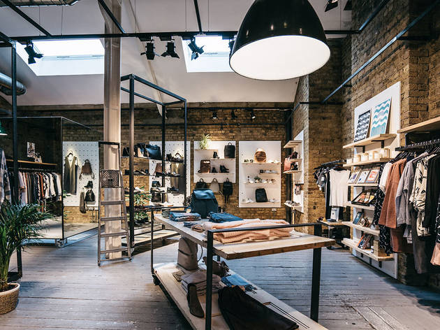 Victory Vintage | Shopping in Bayswater, London