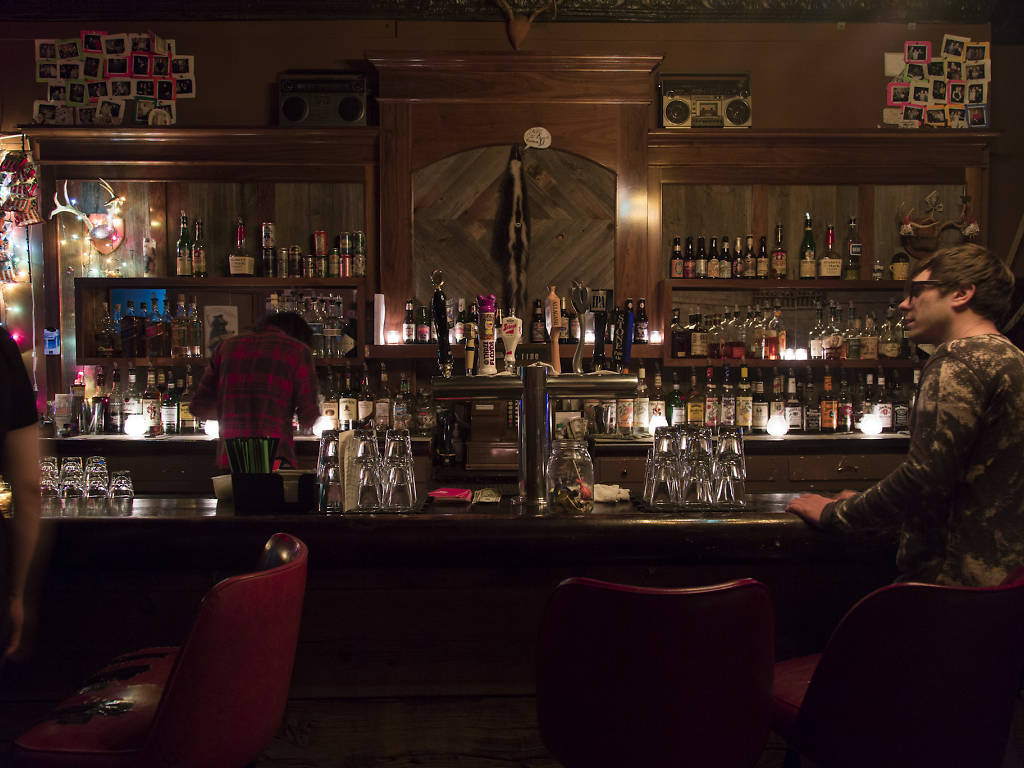 Here are the weirdest things you'll find in Chicago's bars