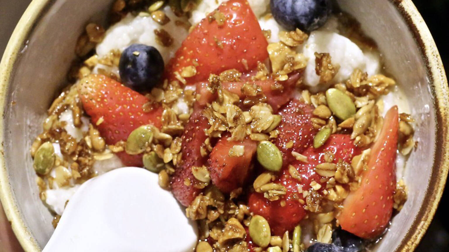 Where to find the best cheap health bowls in NYC