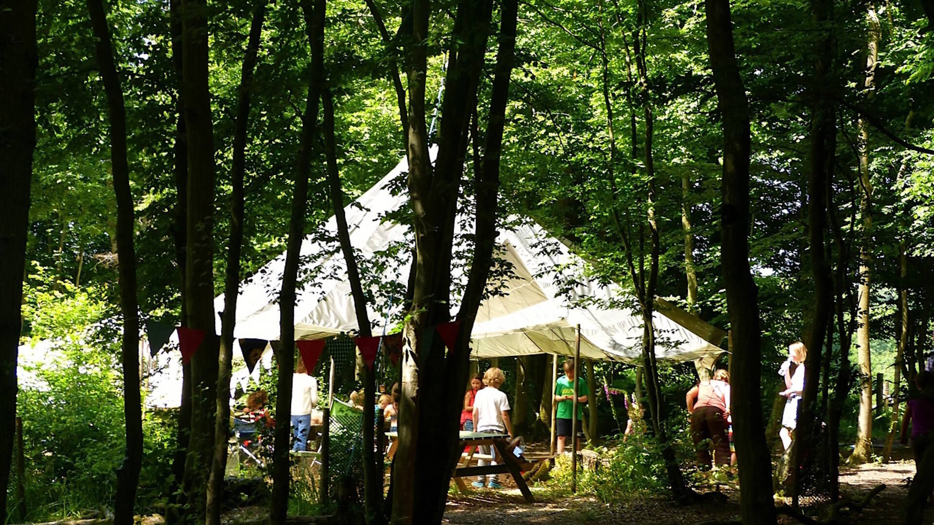 16 Best Spots for Camping Near London