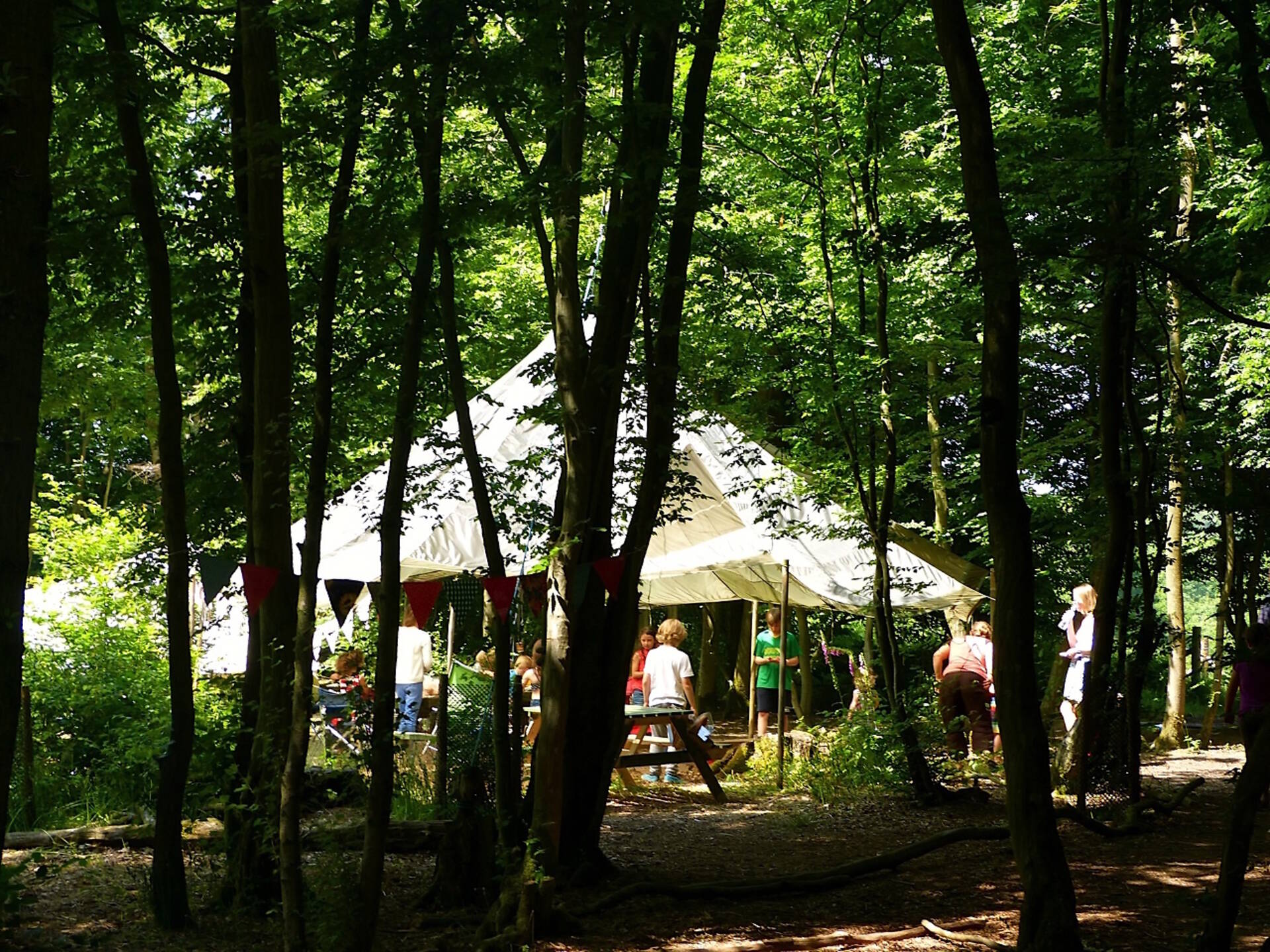 16 Best Spots for Camping Near London