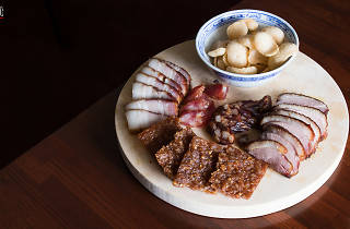 Pijiu | Bars in Yaowarat, Bangkok