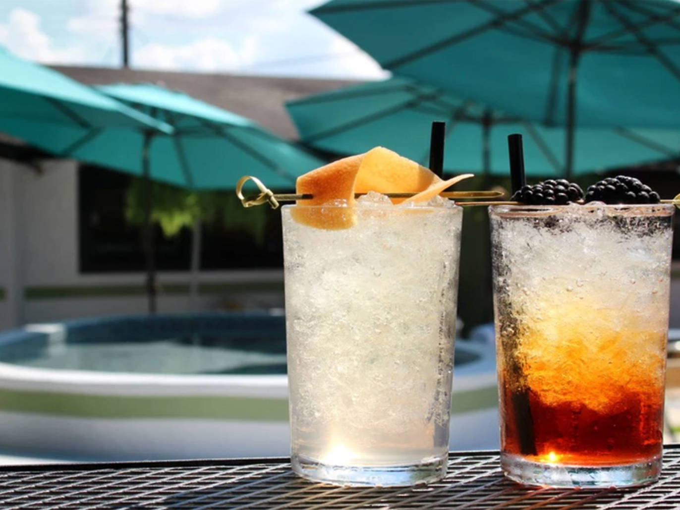 27 Best Bars in Austin to Enjoy a Drink at Right Now