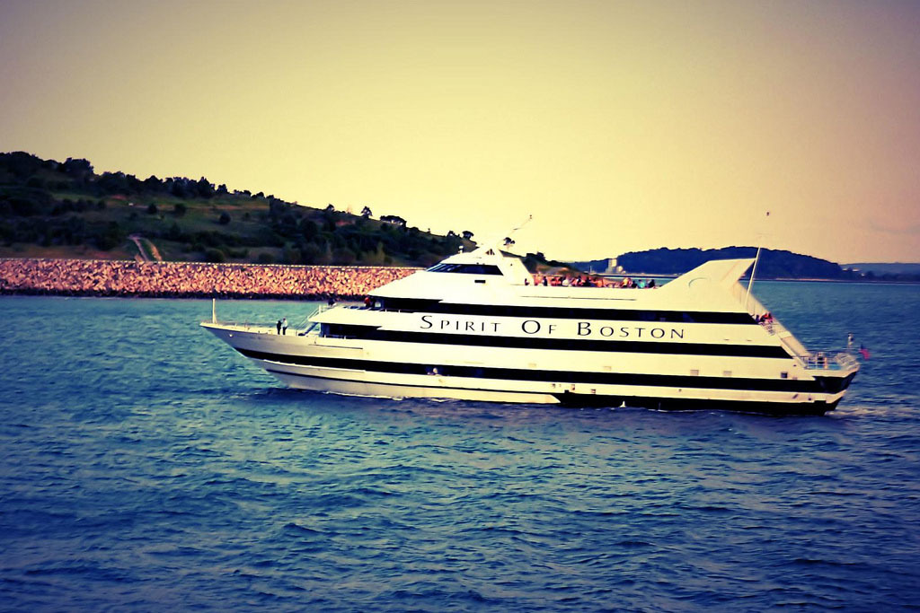 8 Best Boston Cruises for Seeing the City Like Never Before