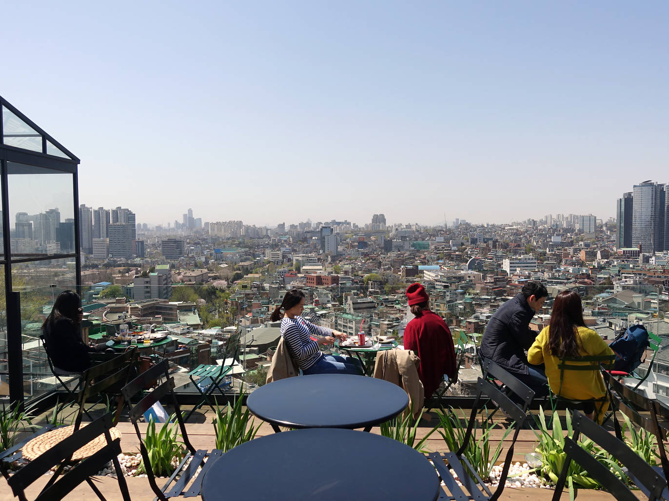 Seoul rooftop venues you want to spend time at this summer