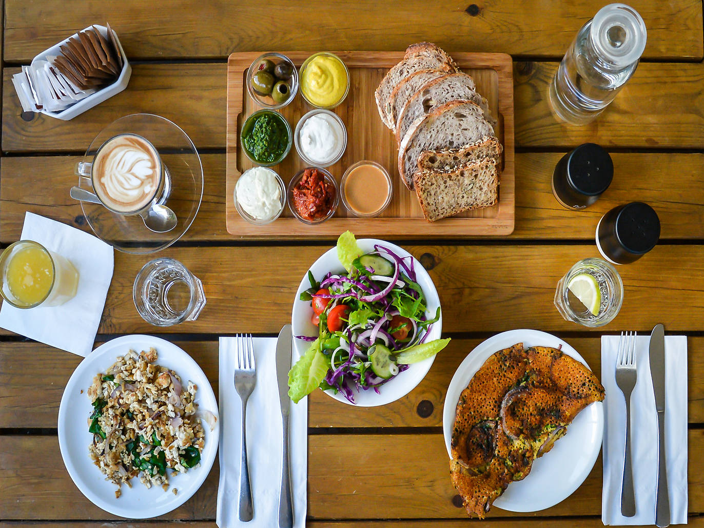 These restaurants in Israel offer different cuisines for visitors to try