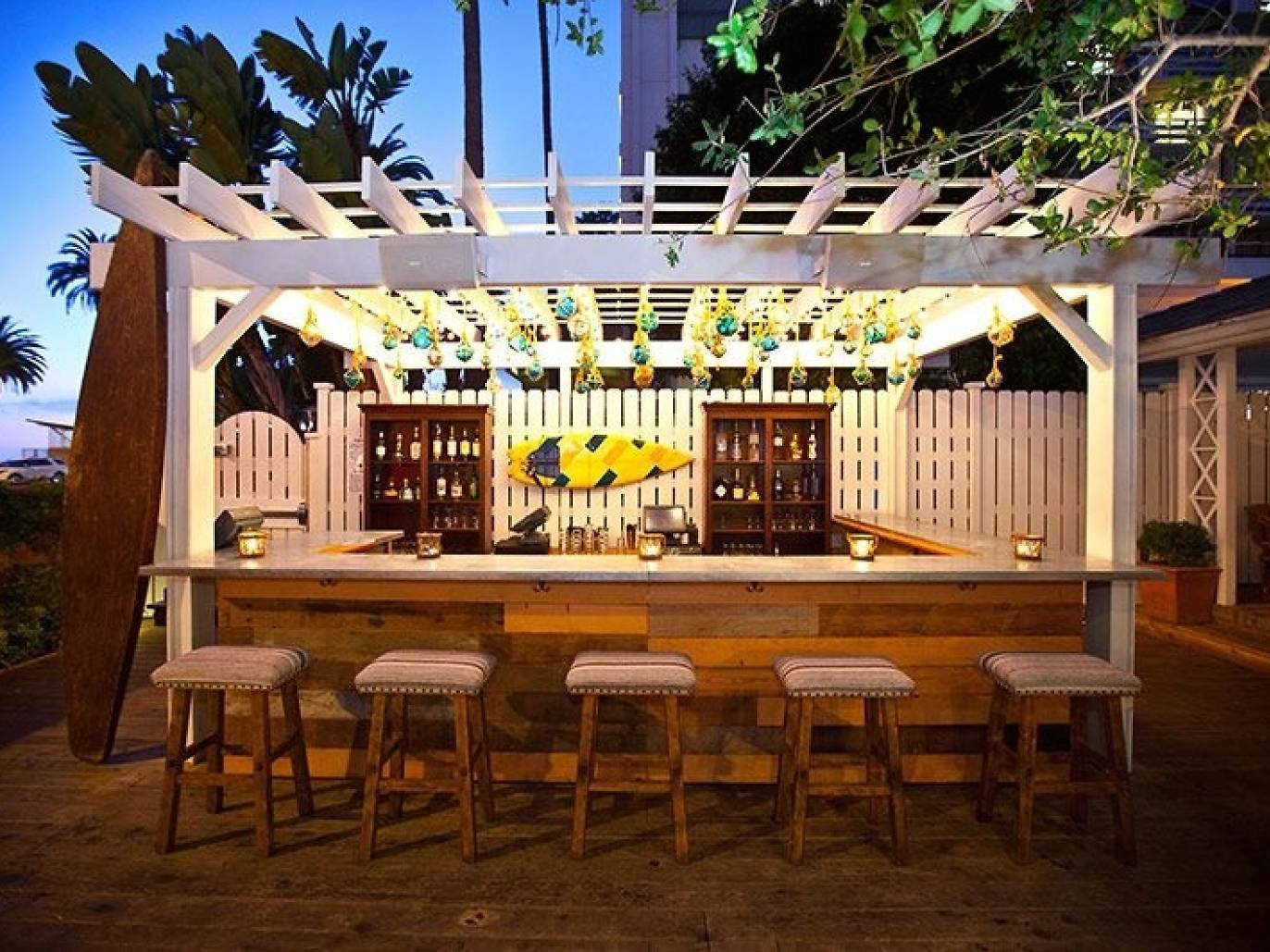 Best day drinking spots in Los Angeles for sunny sips