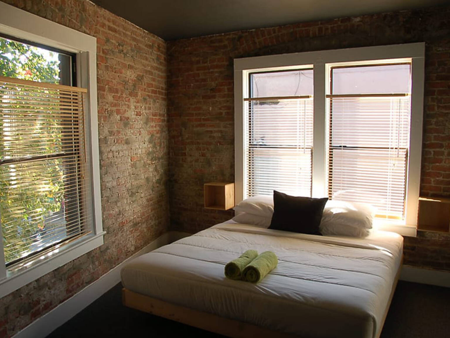 Best cheap hotels in Seattle for travelers on a budget