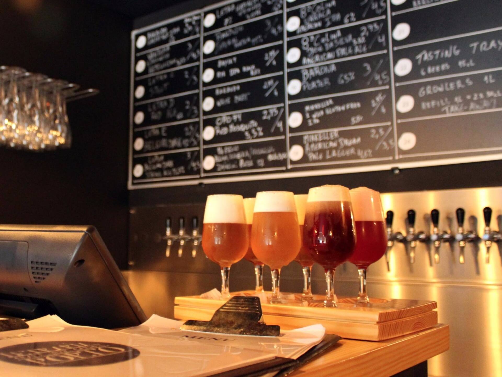 17 Best Bars in Porto Right Now, Picked By Locals
