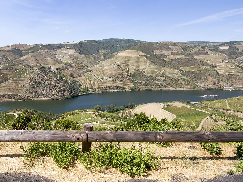 Eight awesome things to do in Douro - eat, drink and relax