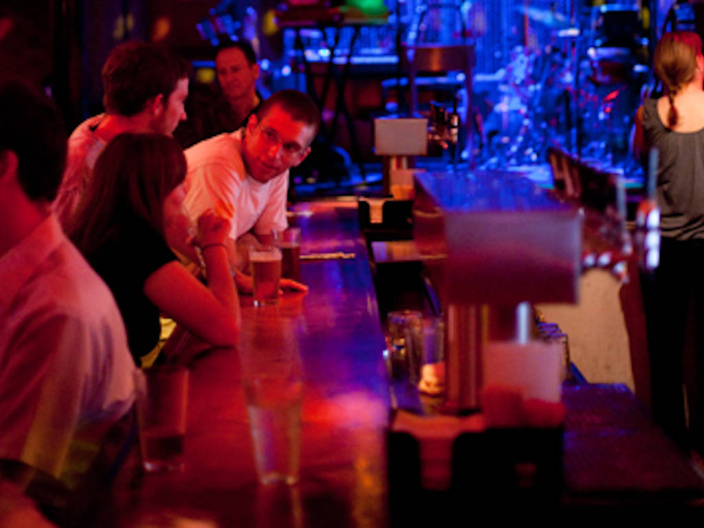 32 Best Bars in Philadelphia for Cold Beer, Stiff Drinks and Fun Times
