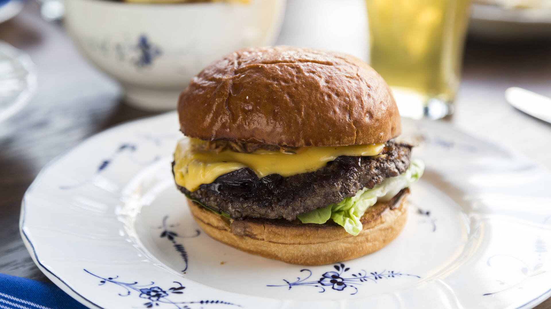 Where to find the best new burgers in Chicago 2017