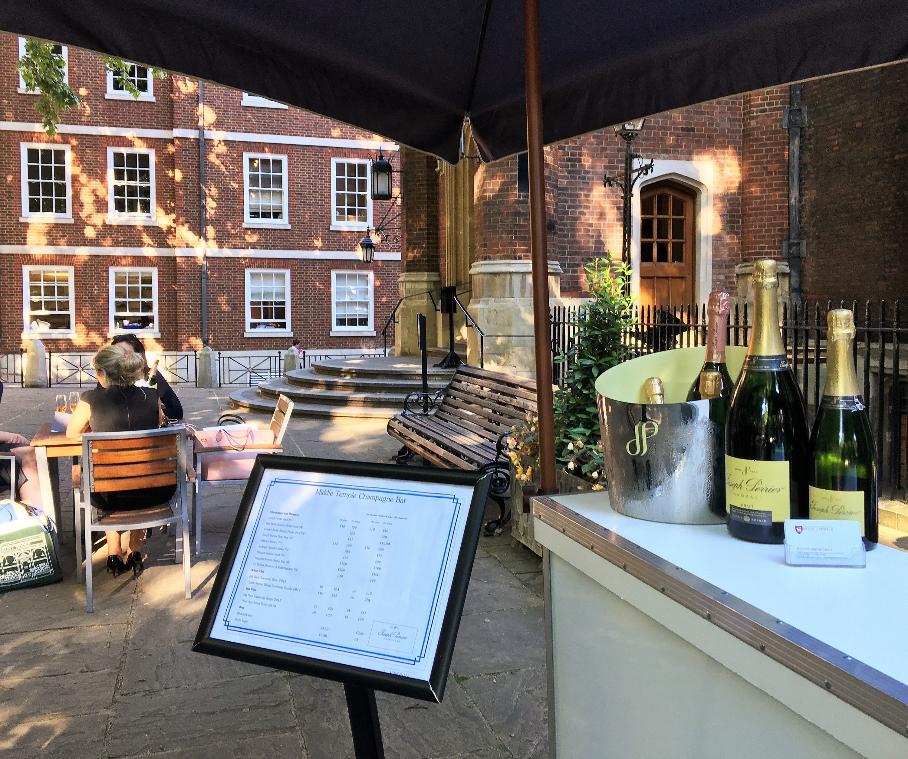 Four Thieves | Bars and pubs in Clapham Junction, London