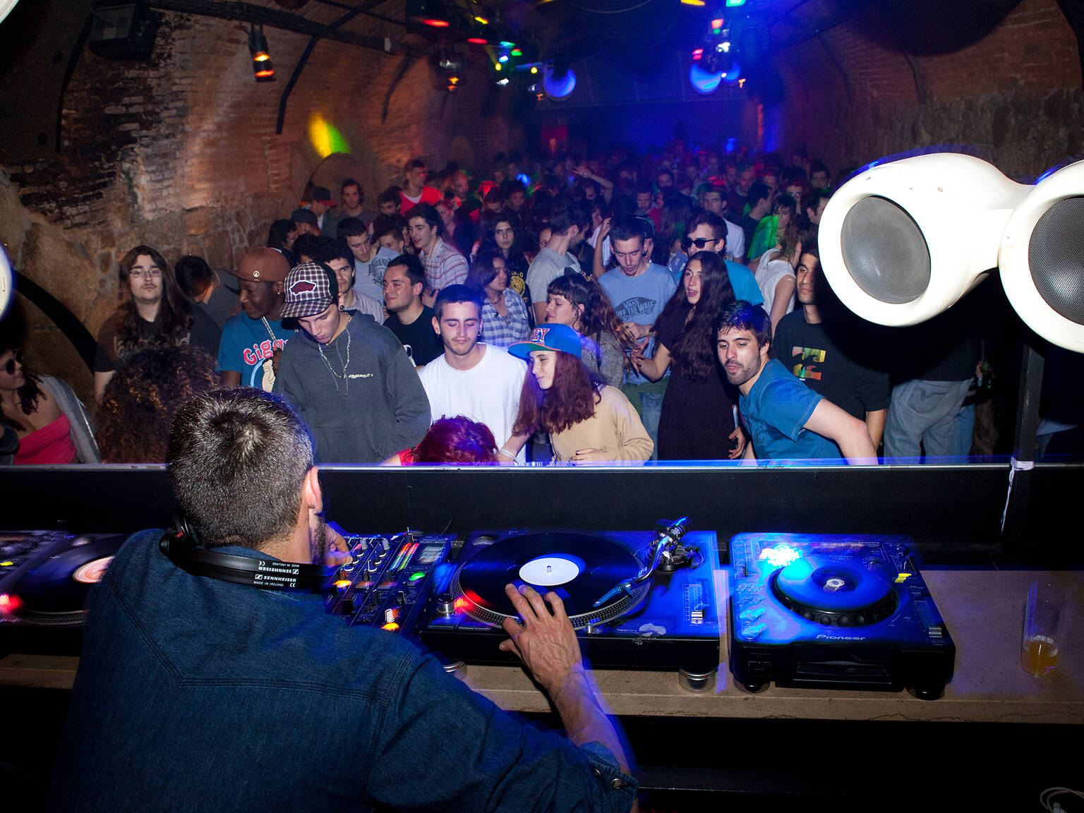 9 Best Clubs In Porto, By Local Experts