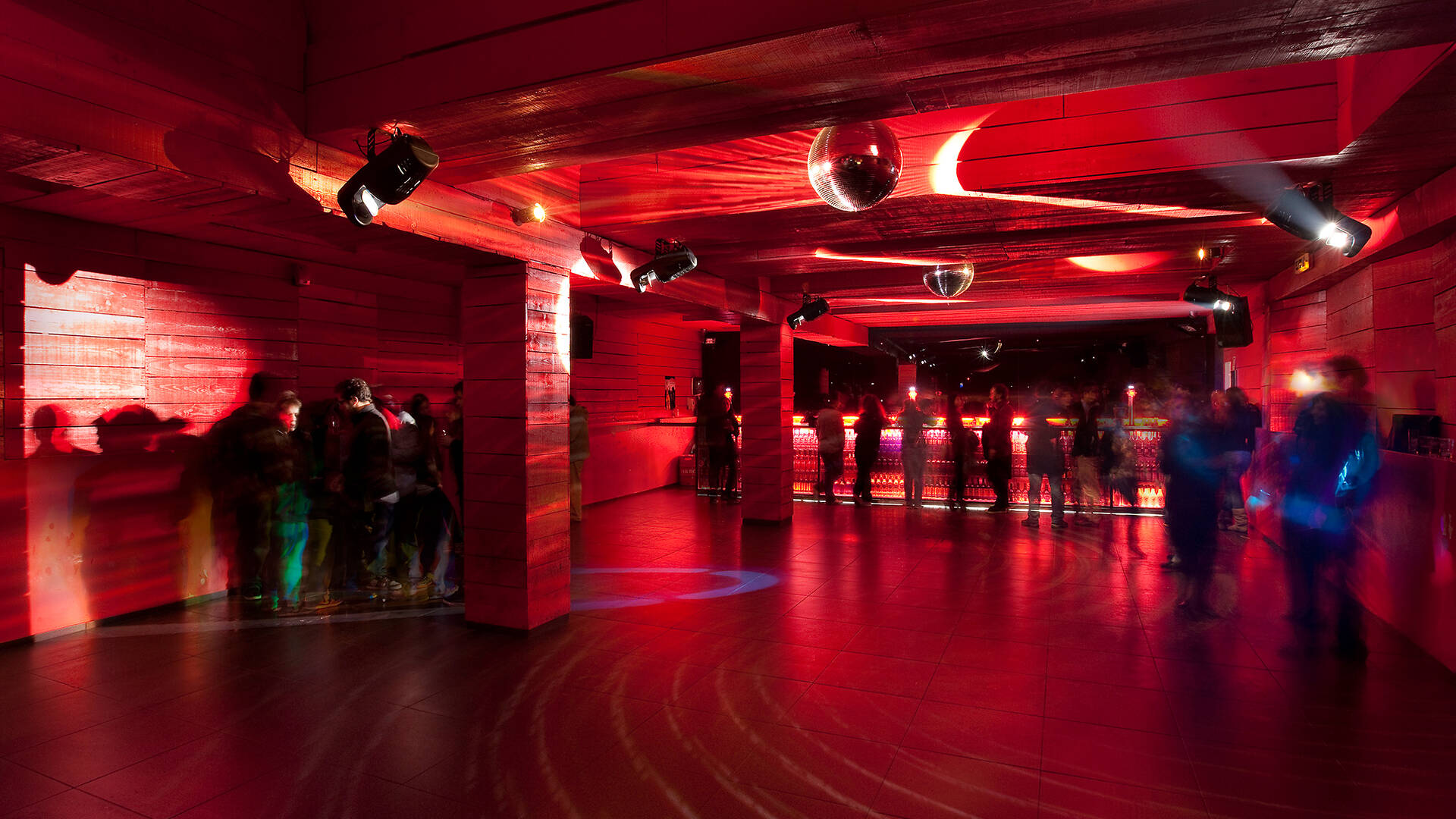 9 Best Clubs In Porto, By Local Experts