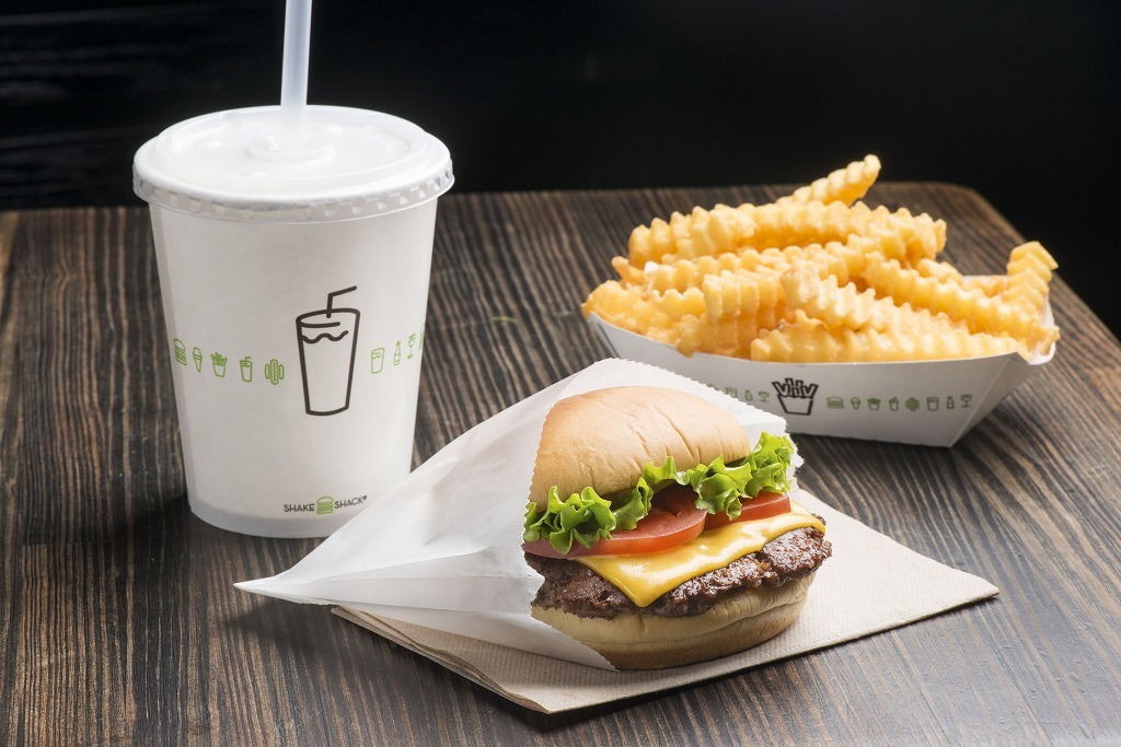 Shake Shack Shinjuku | Restaurants in Shinjuku, Tokyo