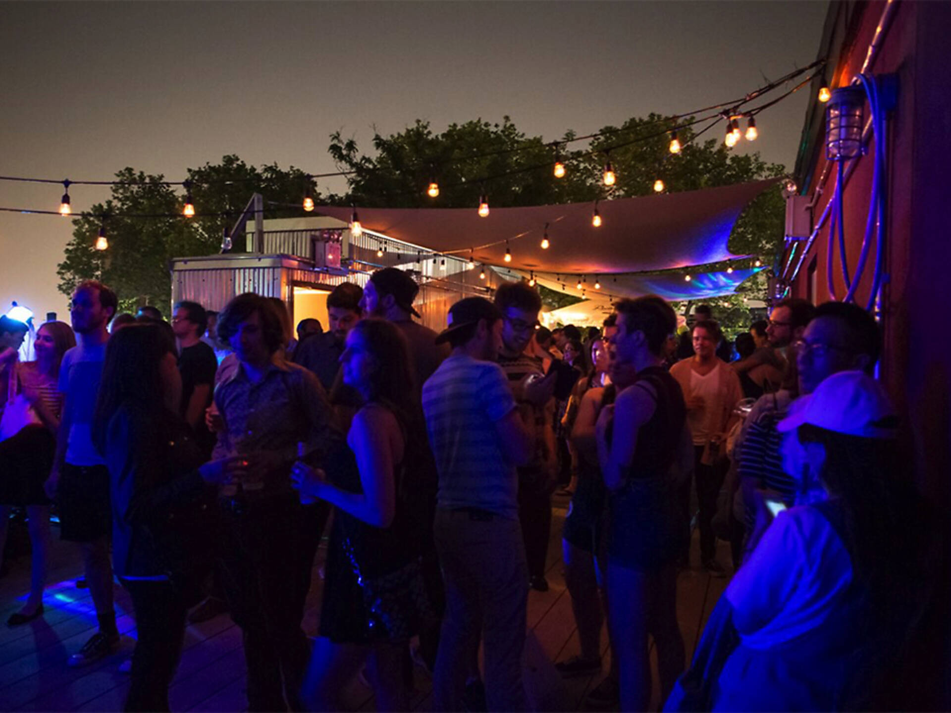 Best rooftop parties NYC has to offer with DJs and dancing
