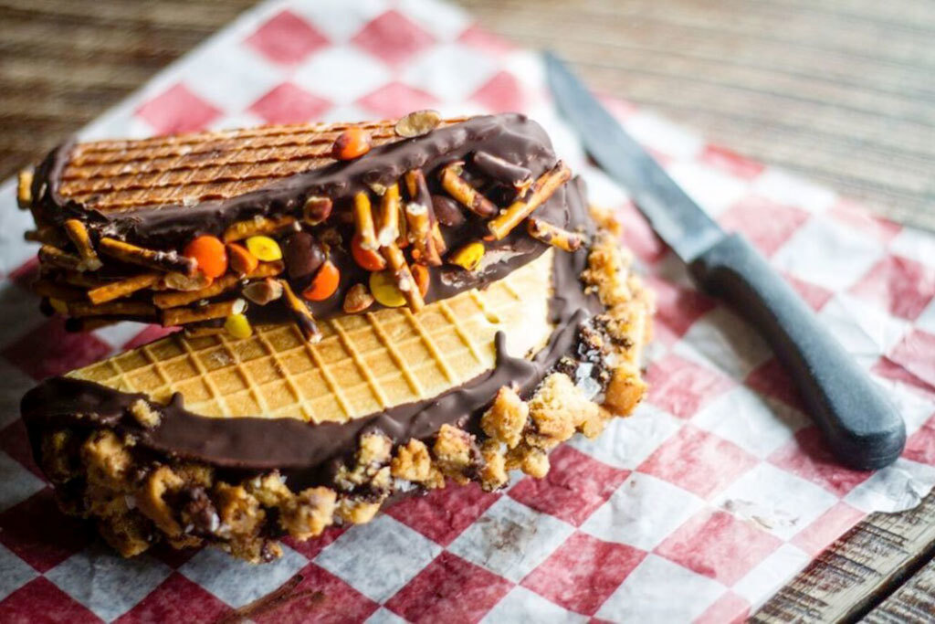 Room 11 | Restaurants in Washington DC