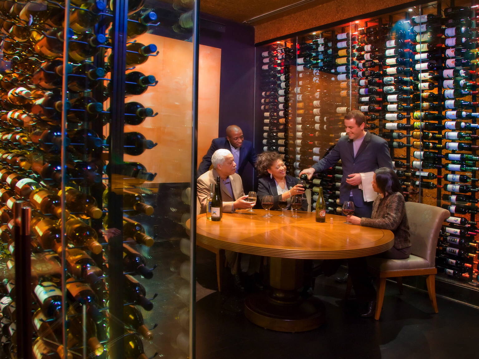 32 Best Bars in Philadelphia for Cocktails, Beers and Good Times