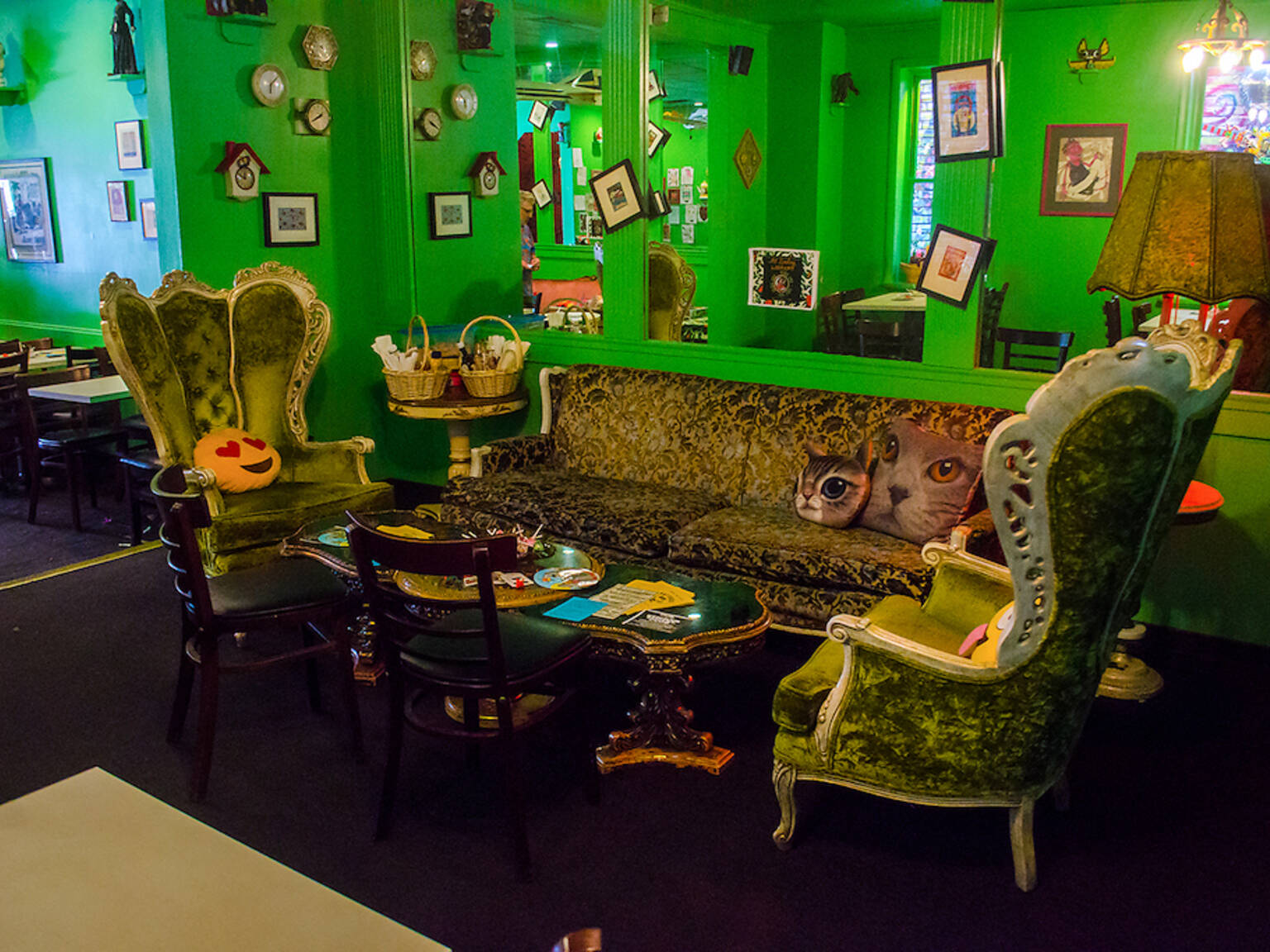 10 Best Bars in Philadelphia for Craft Cocktails and Cold Beer and Wine