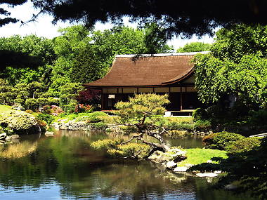 16 Best Philadelphia Parks for Hiking and People Watching