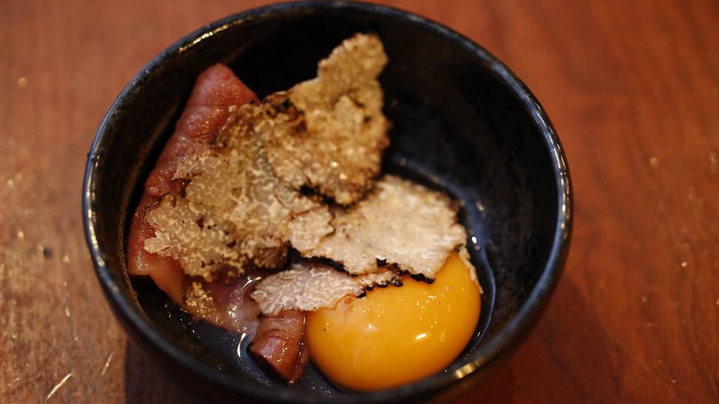 Yoroniku | Restaurants in Aoyama, Tokyo