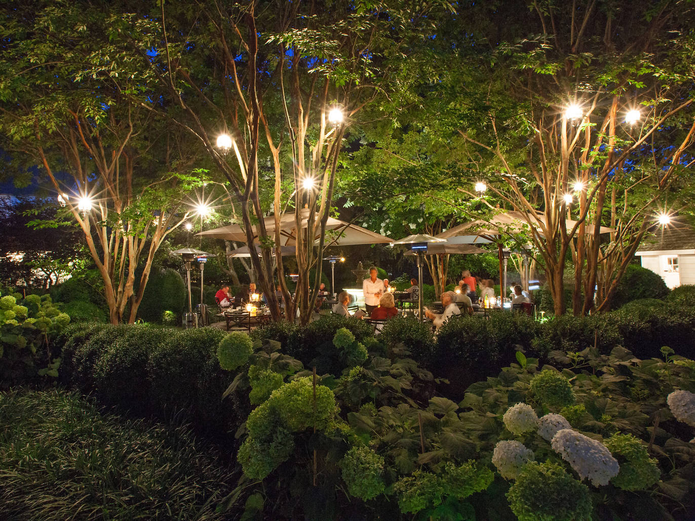 Best Hamptons Restaurants Including Seafood and Italian Eateries