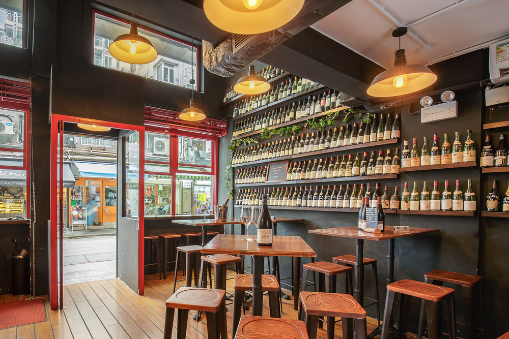 LQV Wan Chai - Le Bar & La Cav