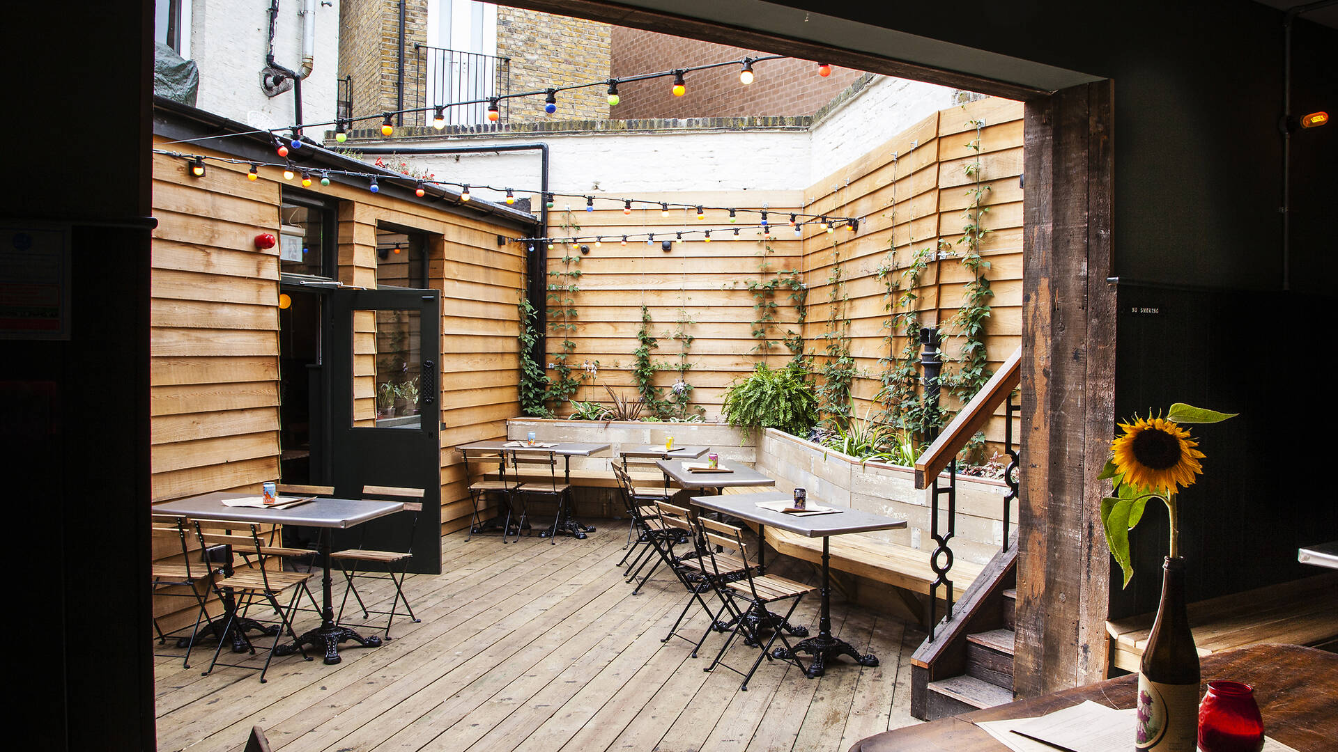 The Axe | Bars and pubs in Stoke Newington, London