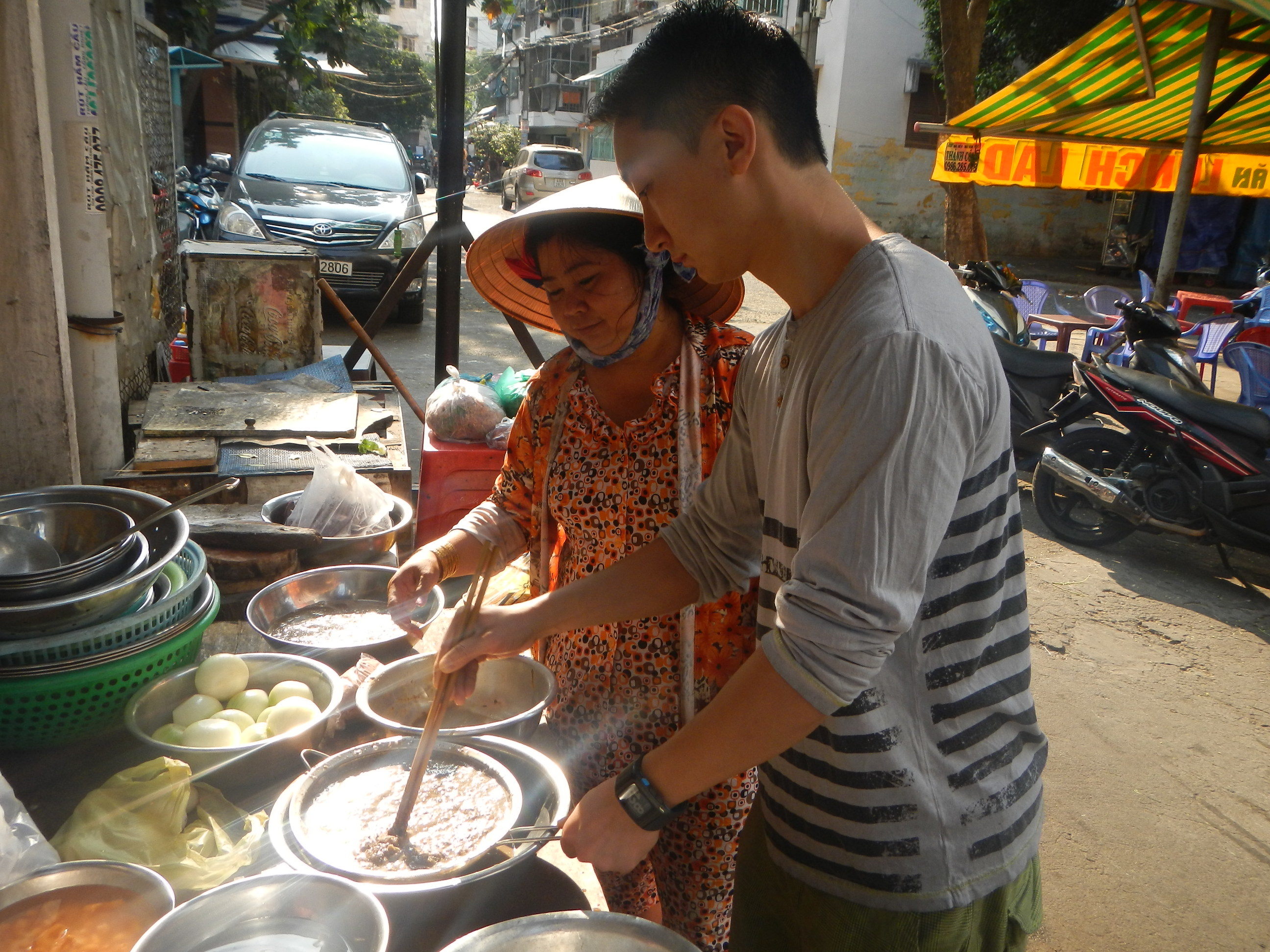 Interview: Nguyen Thi Thành aka The Lunch Lady on Co Thanh Hong Kong