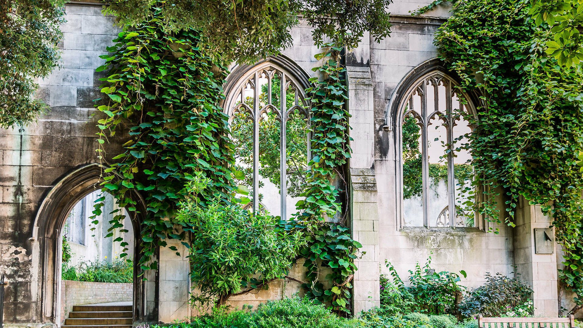 12 Quiet & Relaxing Places To Feel Calm In London [2025]