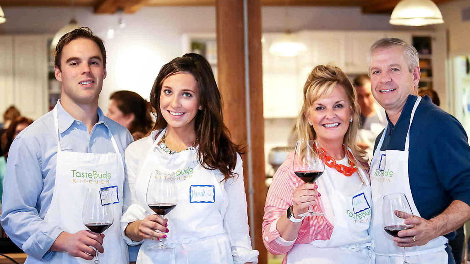 18 Best Couples Cooking Classes in NYC for a Dream 2024 Date Night