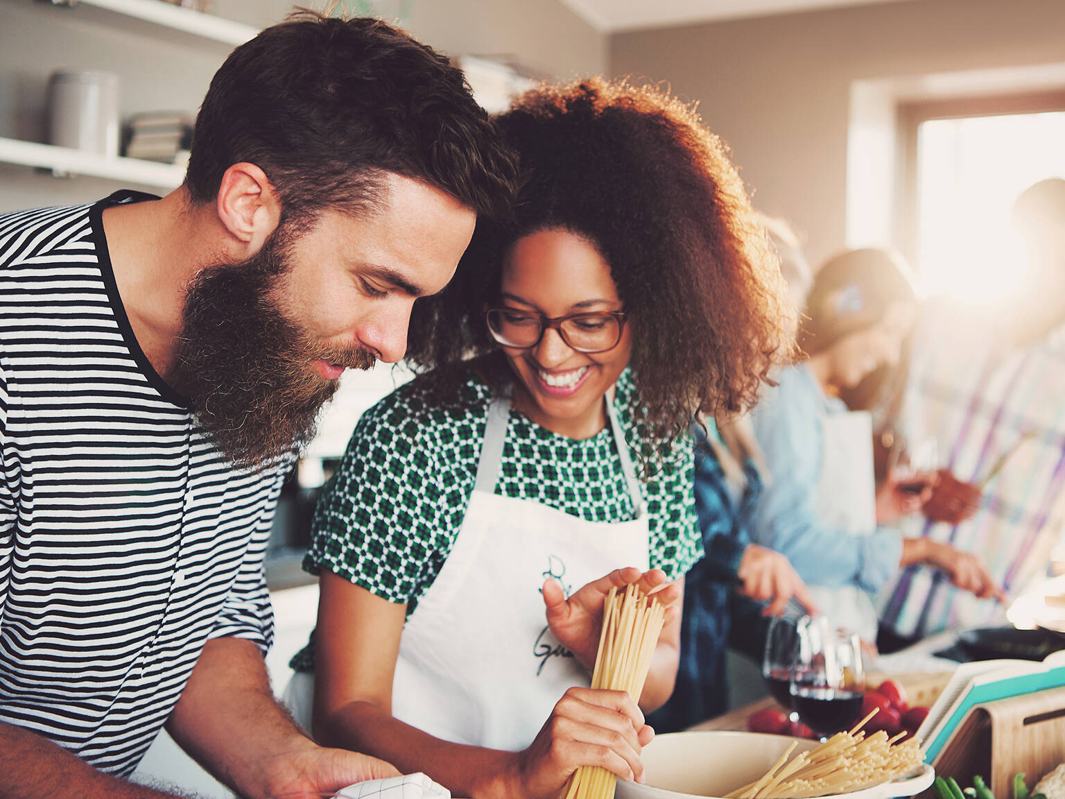 18 Best Couples Cooking Classes in NYC for a Dream 2025 Date Night