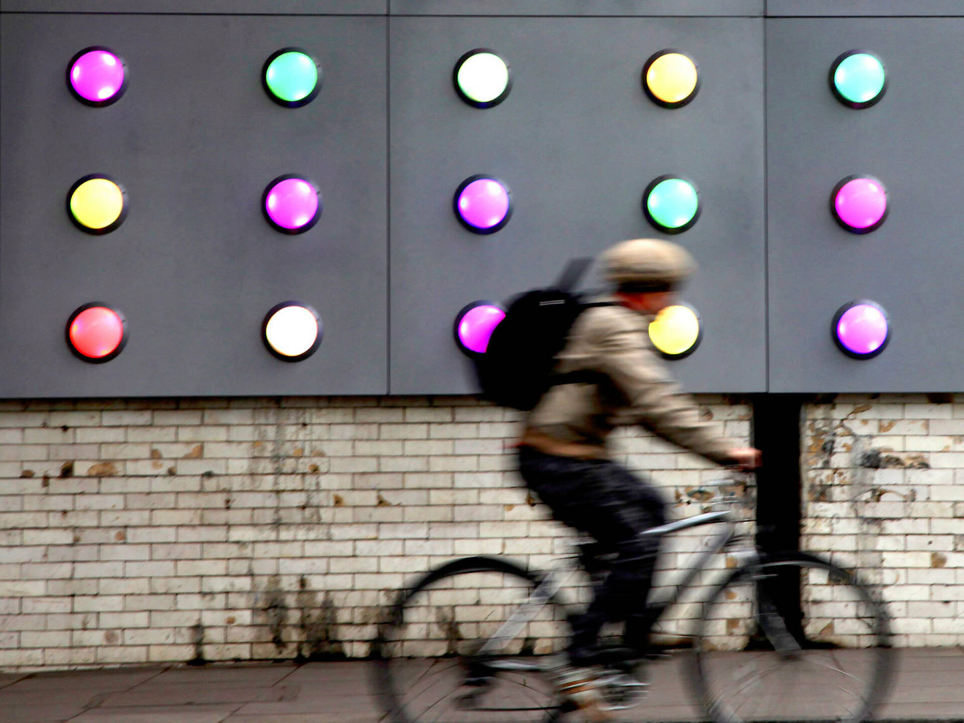 Really Pretty Walks Around London | 10 Pretty London Walking Routes