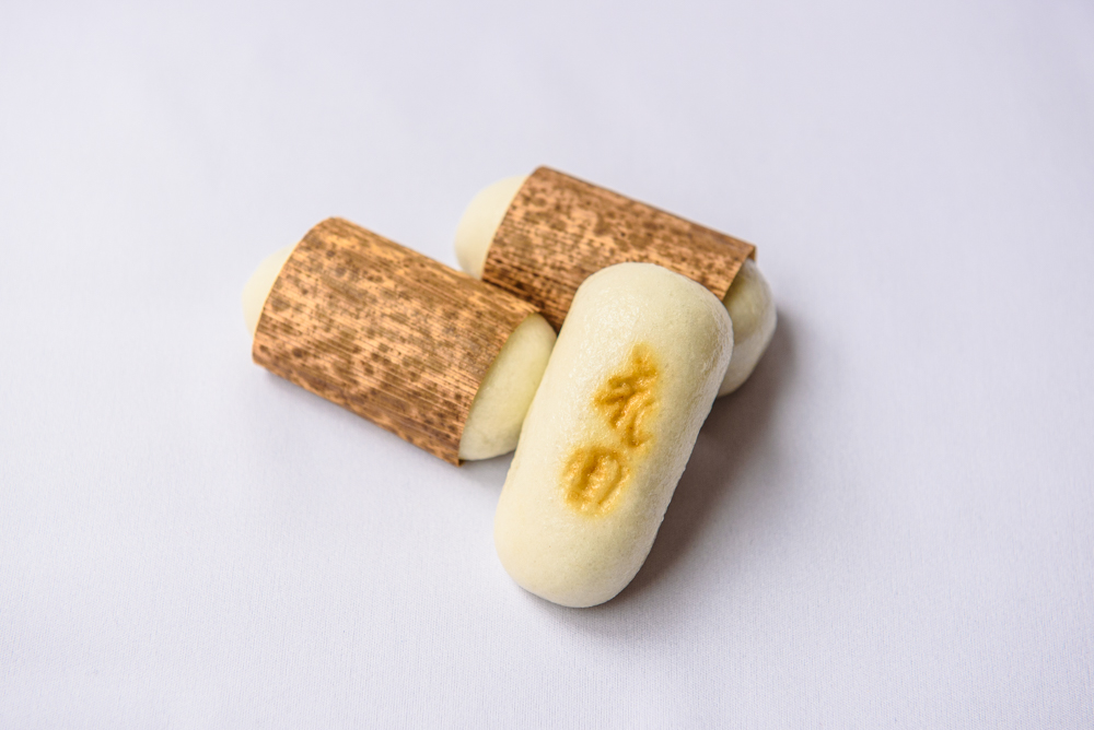 Hanazono Manju | Restaurants in Shinjuku, Tokyo