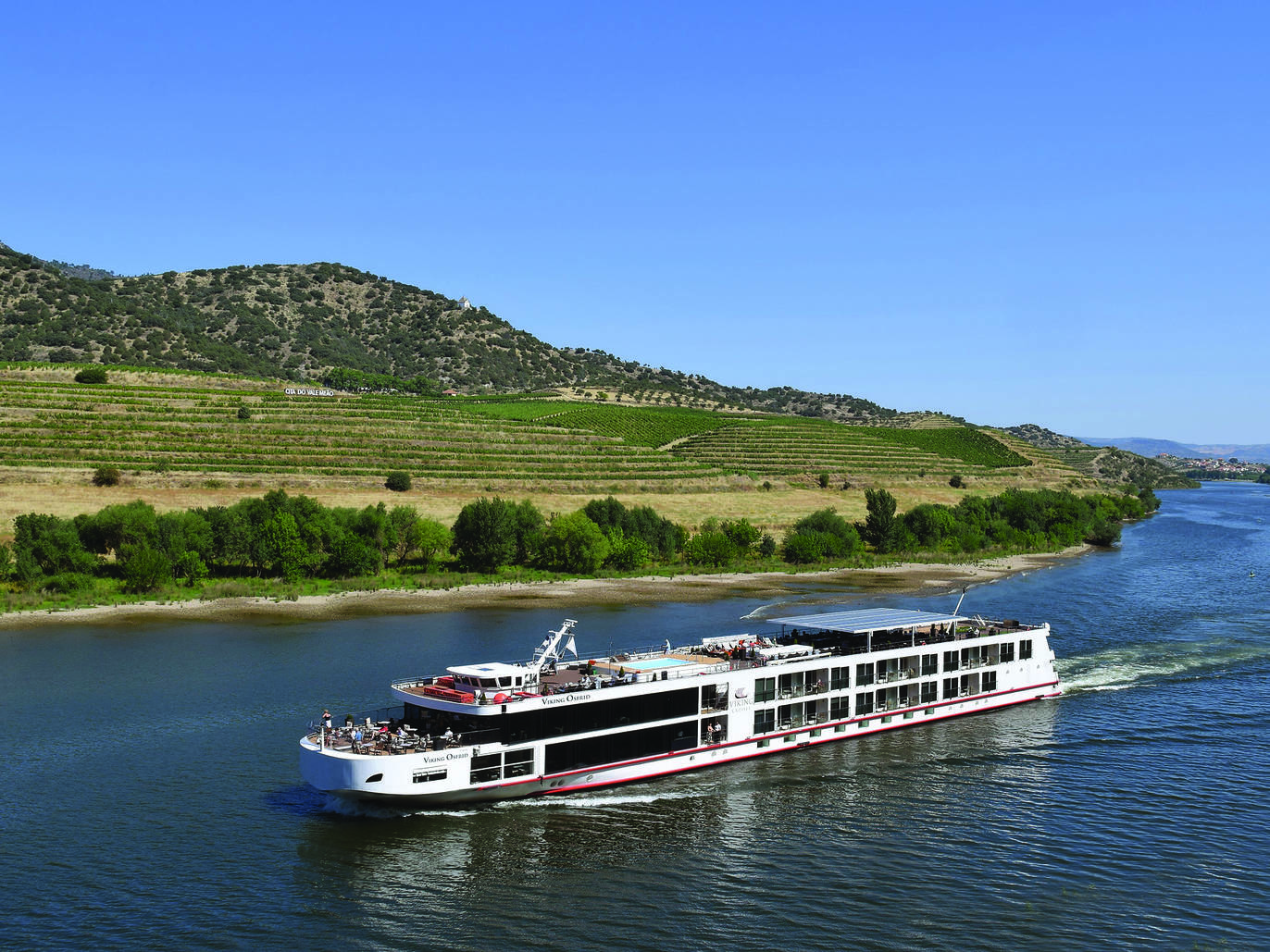 Eight awesome things to do in Douro - eat, drink and relax