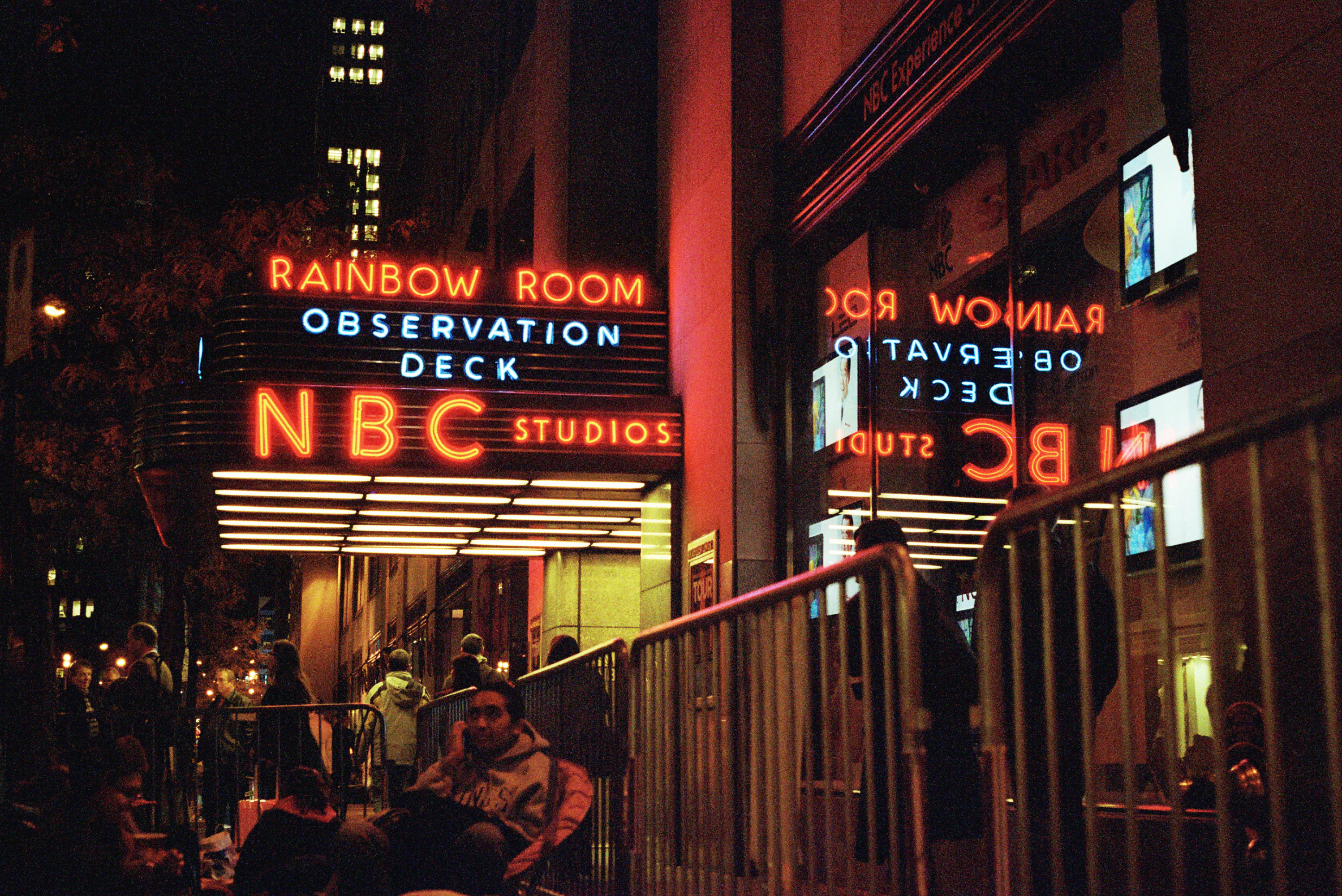 Your only chance to win the SNL ticket lottery is going on right now