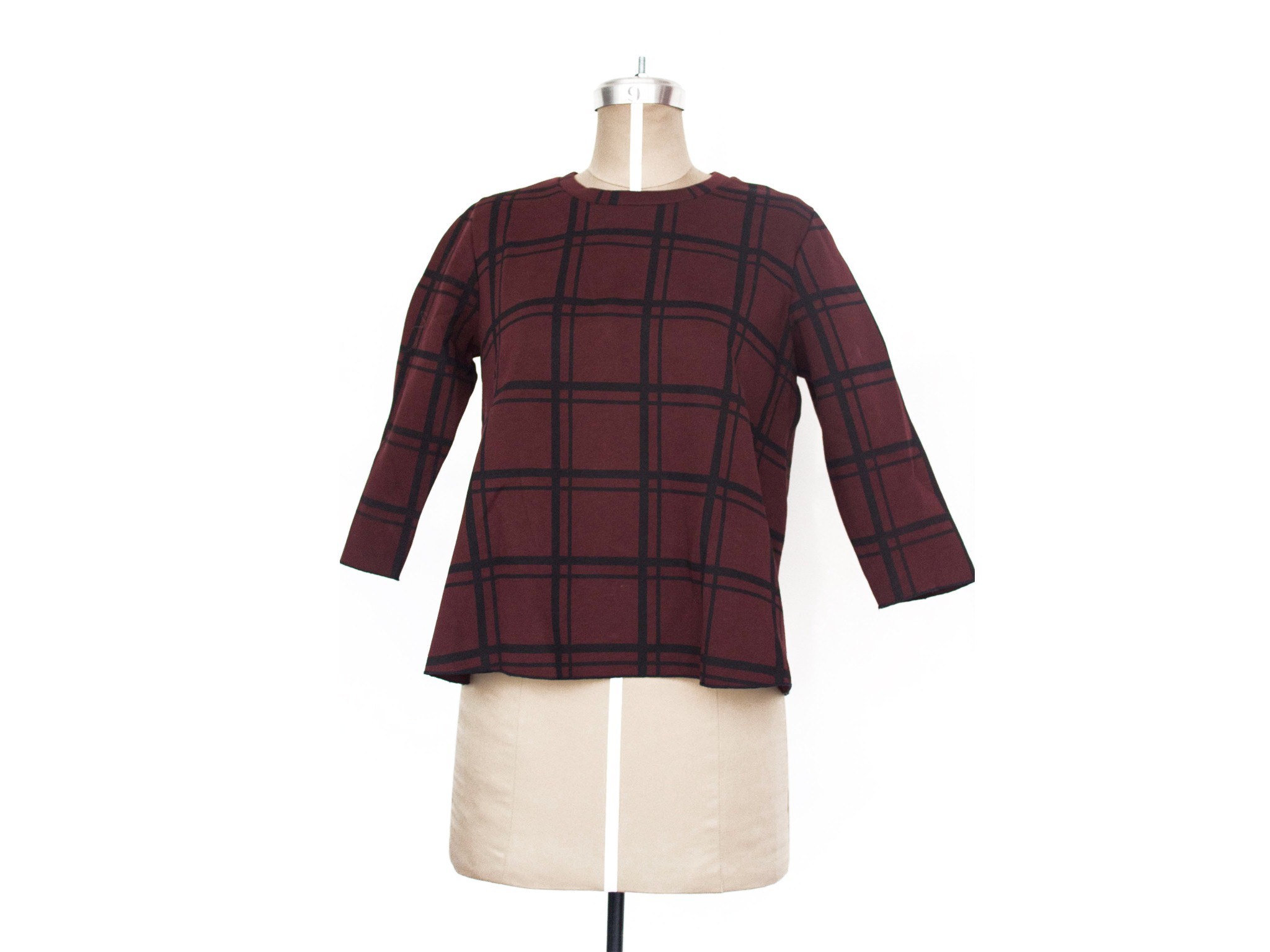 Ropa de diseñador por menos de $900 en ReUseMe