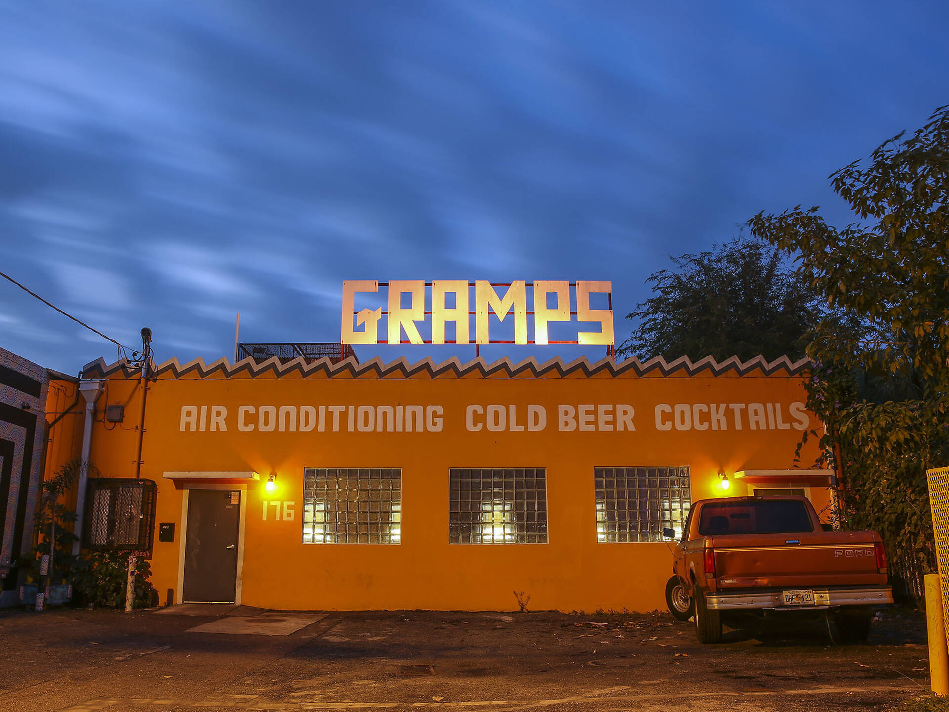9 Best Gay Clubs in Miami For the Ultimate Boys Night Out
