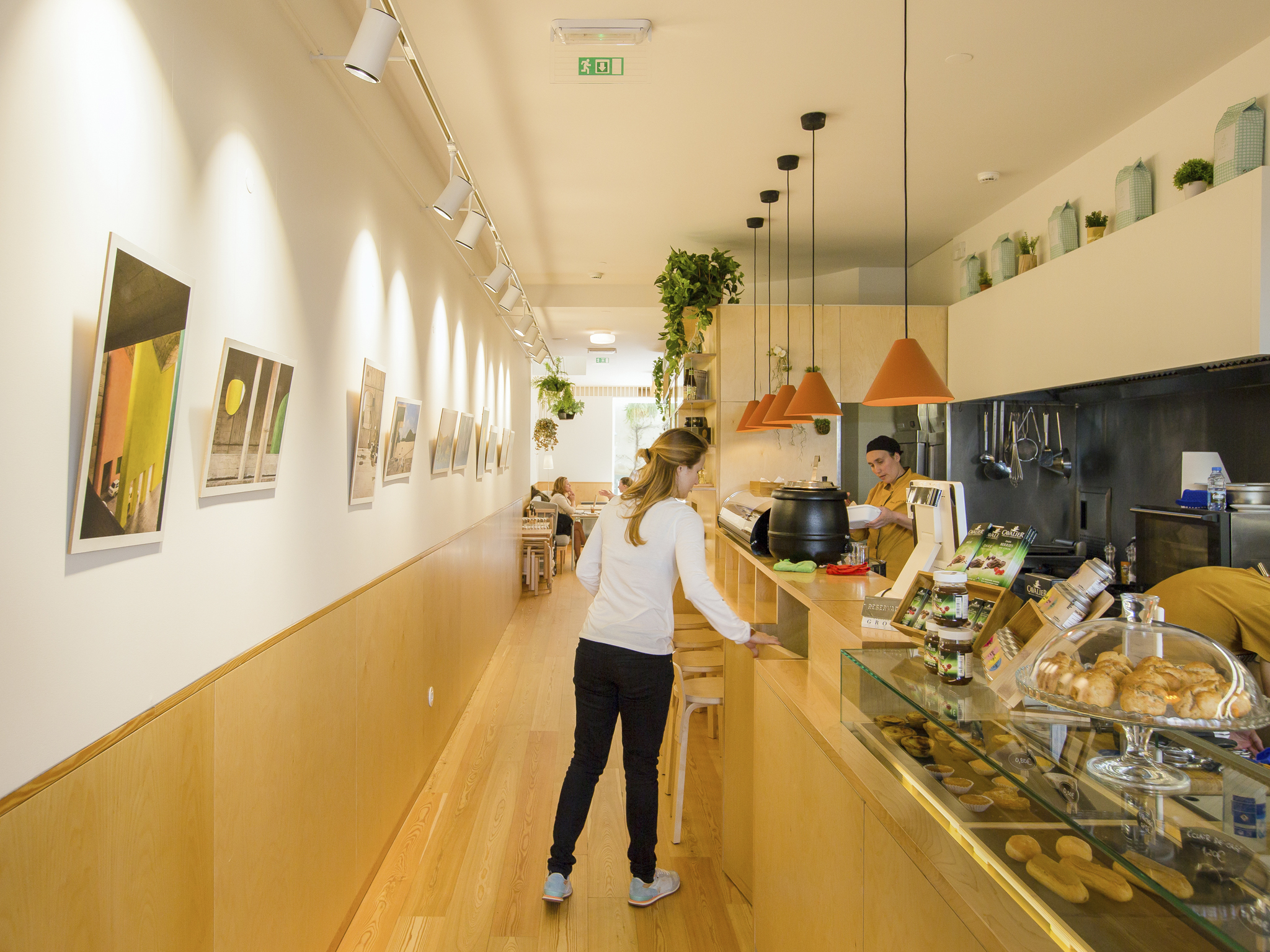 Noshi Coffee | Restaurants in Clérigos, Porto