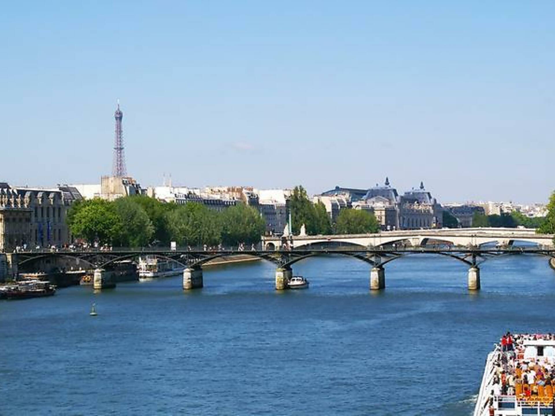 The 8 Best River Cruises in Paris to Book for 2025