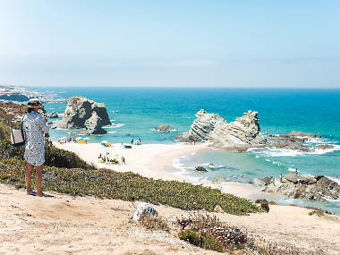 Conheça as 9 praias na Ericeira onde vale a pena ir a banhos