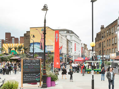 8 Best Fashion Markets In London: Clothes Markets for Style Seekers