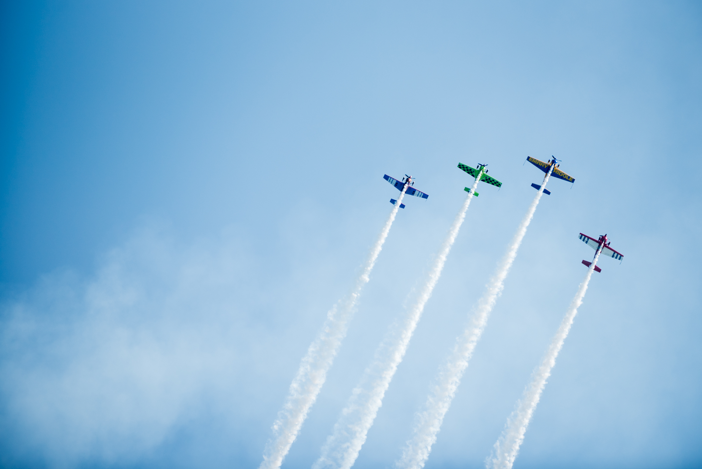 Check out photos of the high-flying stunts at the Chicago Air and Water ...