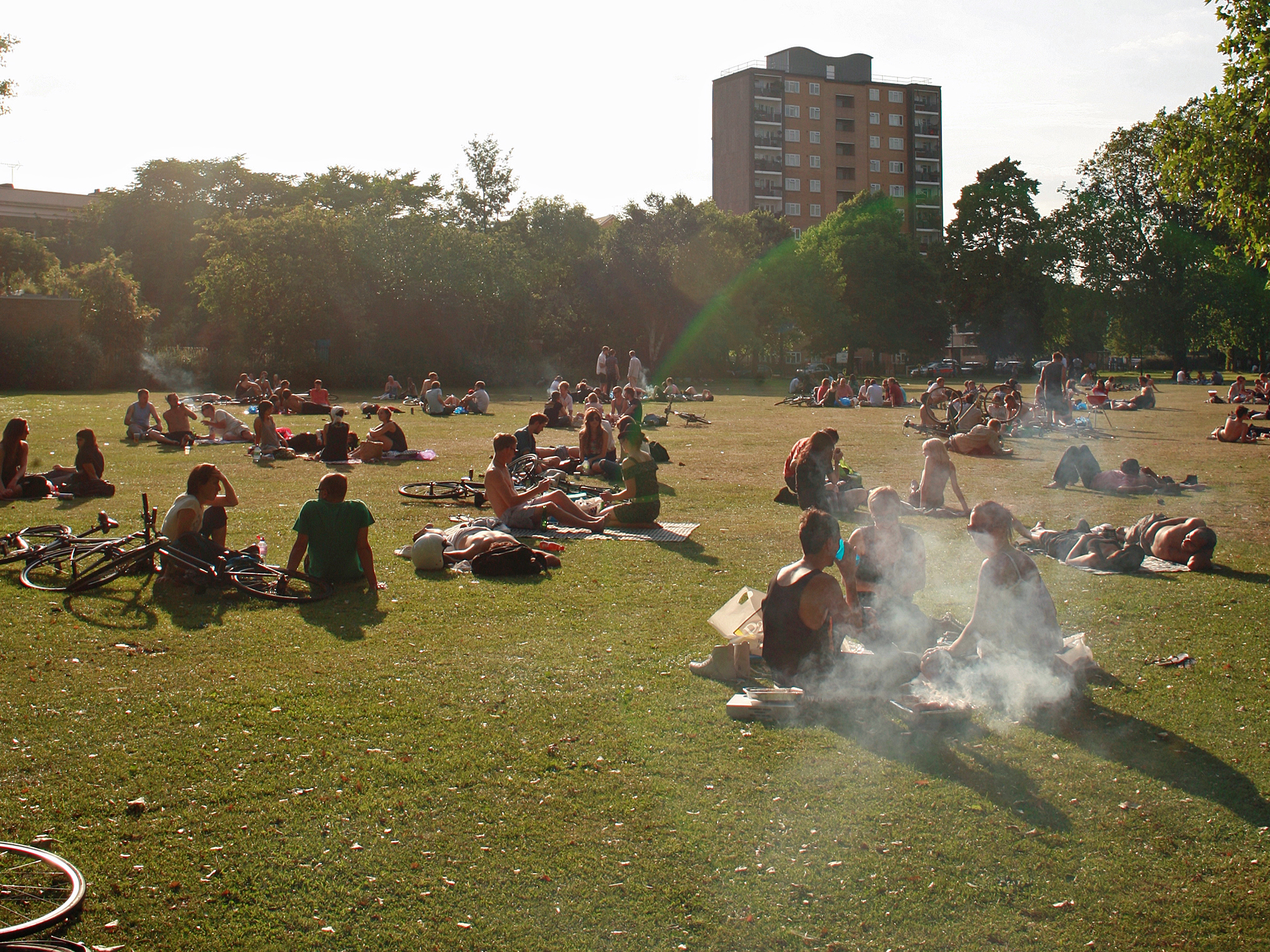 11 Lovely Local Parks in London, From Clissold Park To London Fields