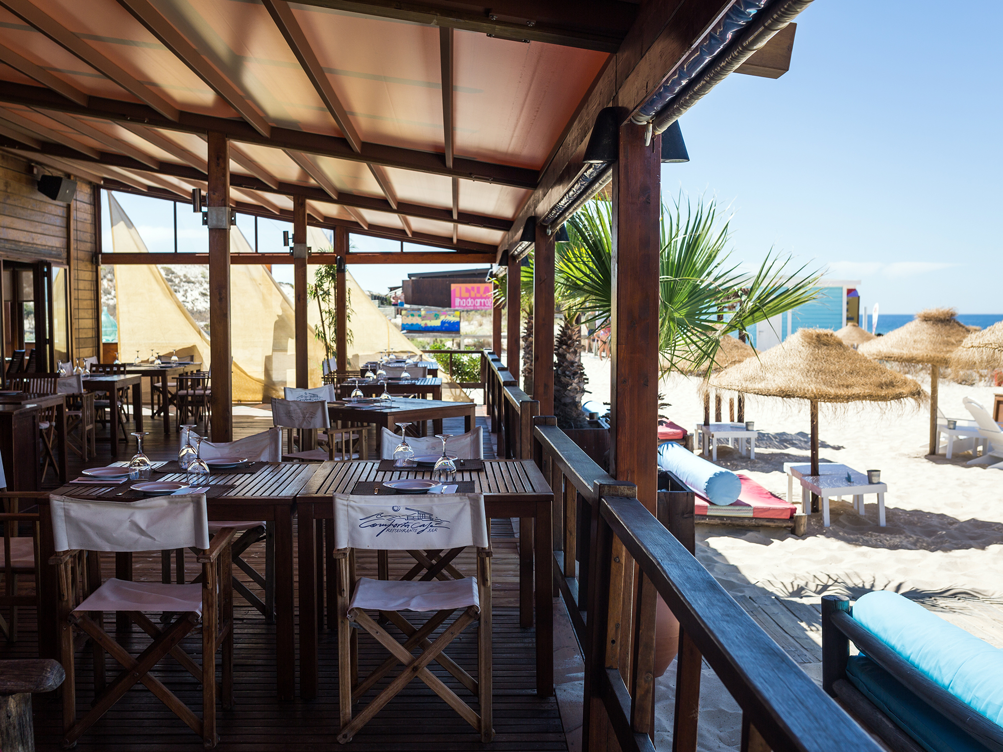 São estes os melhores restaurantes de praia perto de Lisboa