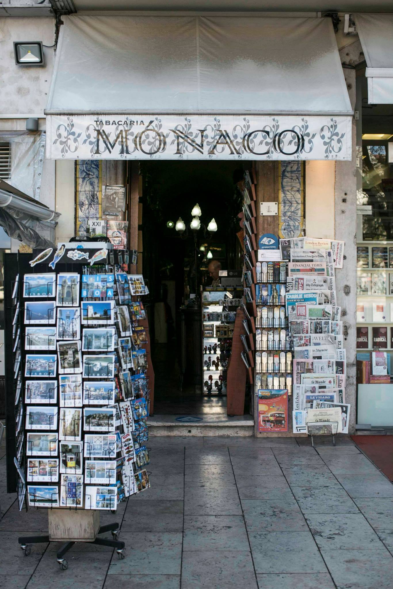 Tabacaria Monaco | Shopping in Santa Maria Maior, Lisbon