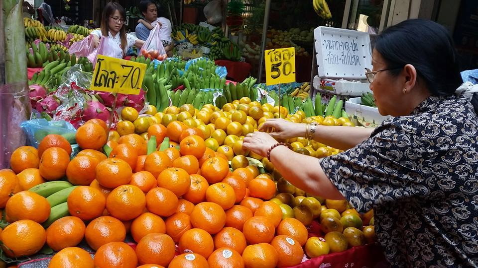 Phran Nok Market | Shopping in Bangkok Noi, Bangkok