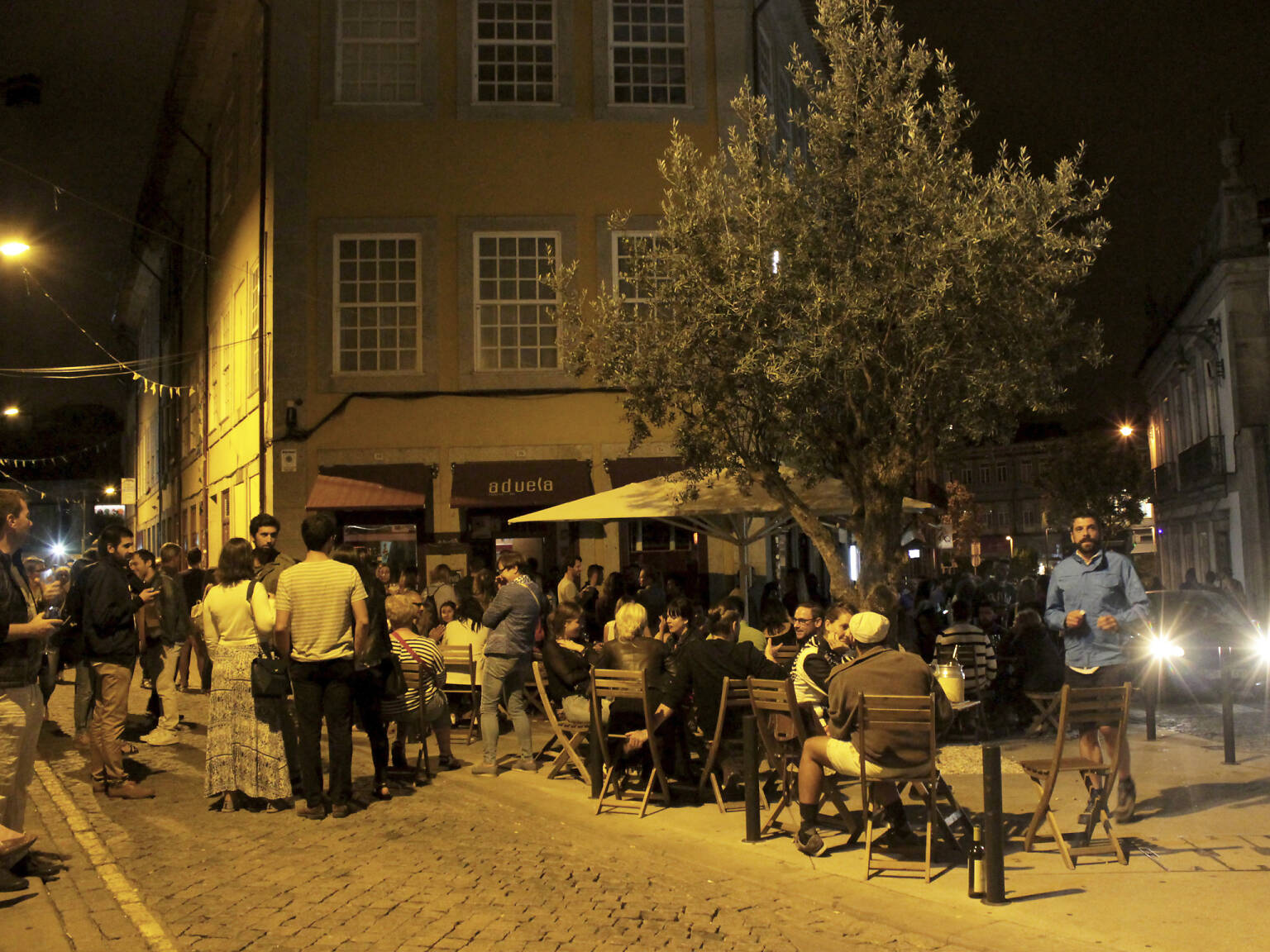 Saiba onde encontrar os melhores bares no Porto
