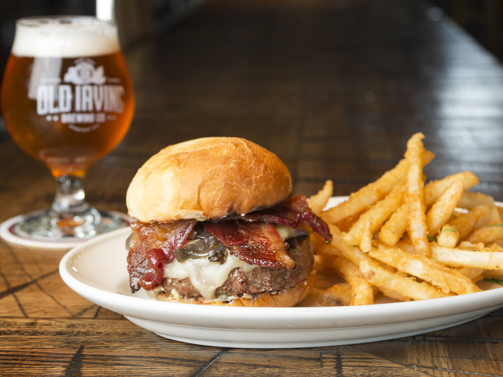 The 23 Best Burgers in Chicago to Sink Your Teeth Into